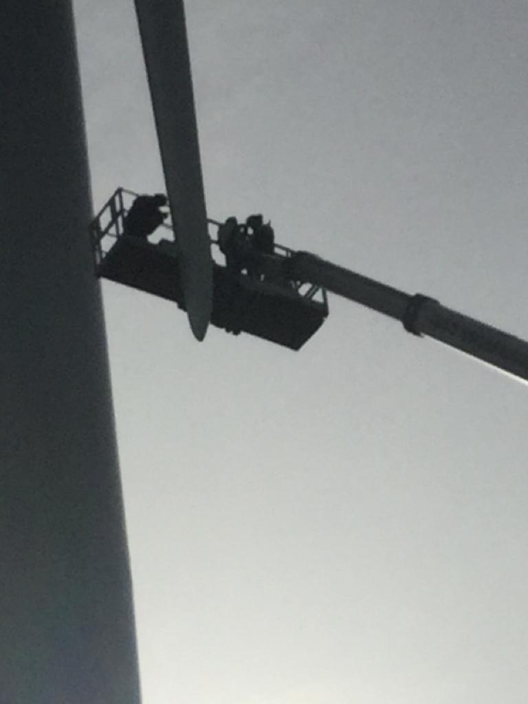 Wind turbine refurbishment - REI WIND